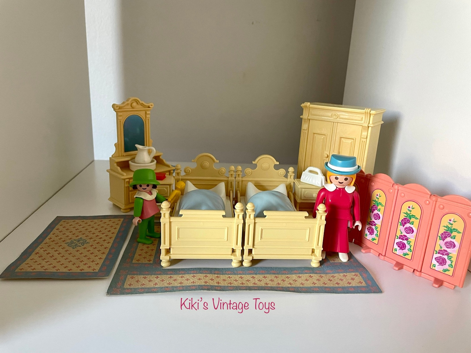 Playmobil Set 5321 Victorian Mansion Master Bedroom Yellow - Etsy Playmobil Set 5321 Victorian Mansion Master Bedroom Yellow - Etsy