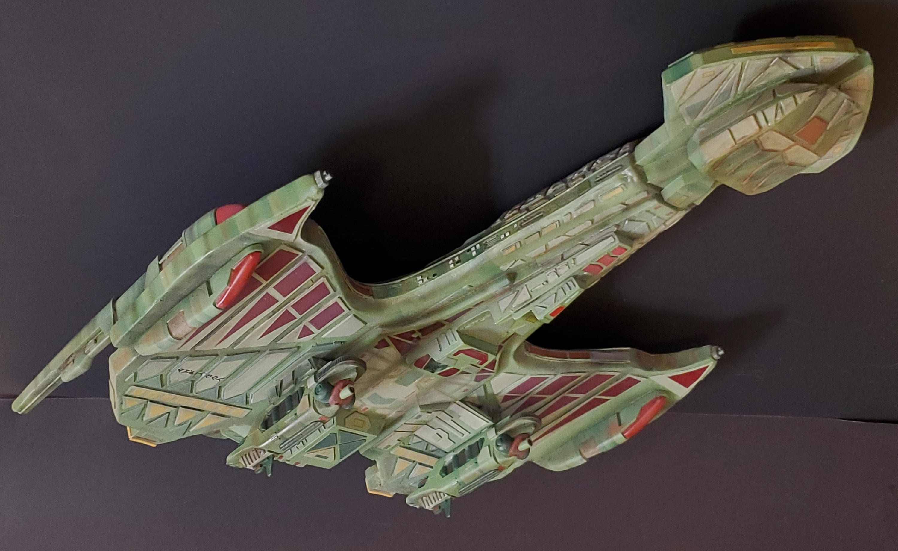 MASSIVE Fully Finished 1/1400 Scale Star Trek Klingon Negh'var Class ...