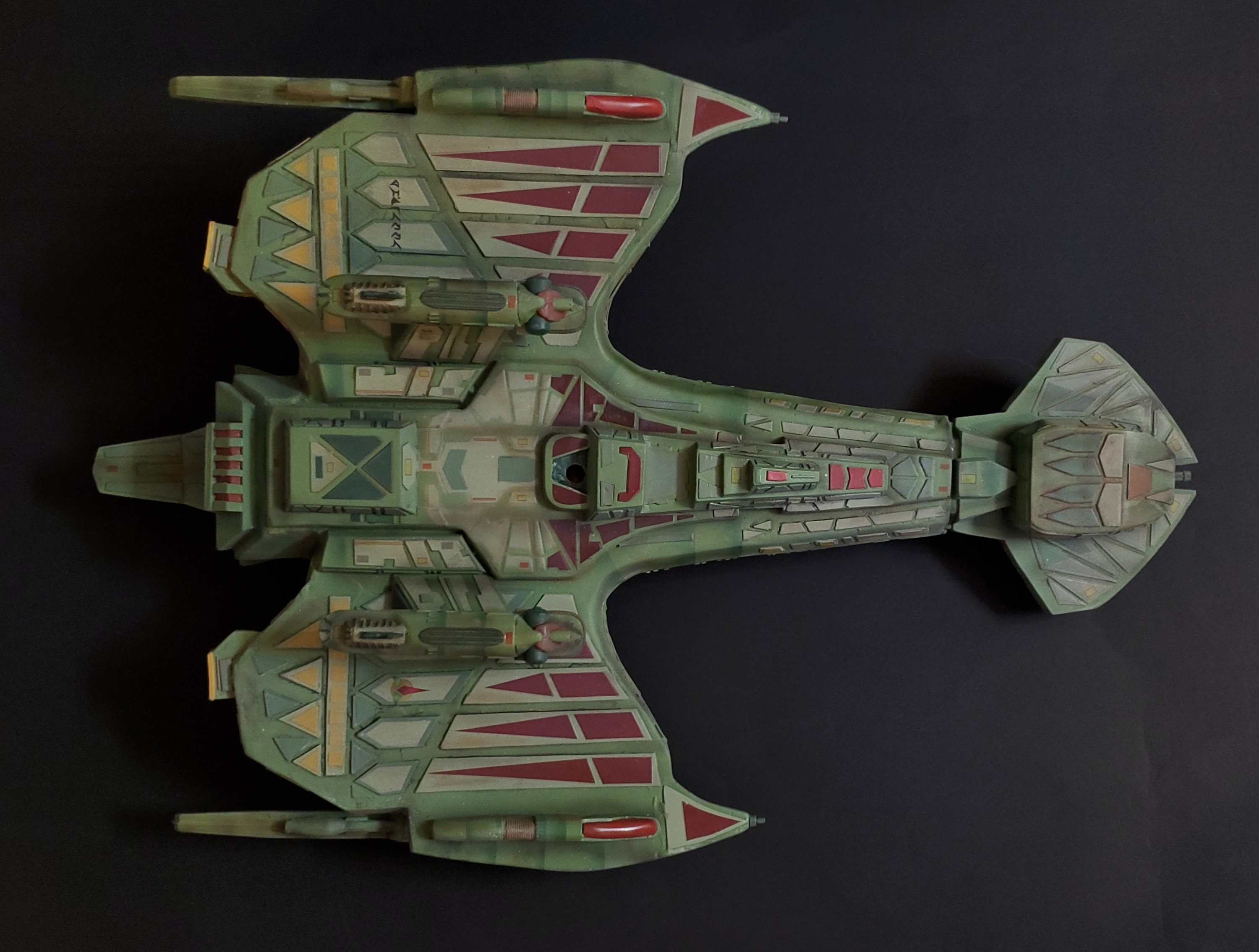 MASSIVE Fully Finished 1/1400 Scale Star Trek Klingon Negh'var Class ...