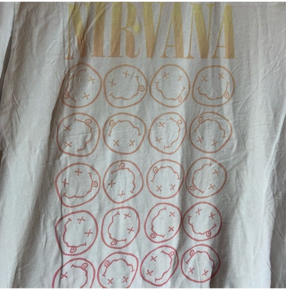 Nirvana medium white graphic vintage preowned tshirt - Gem