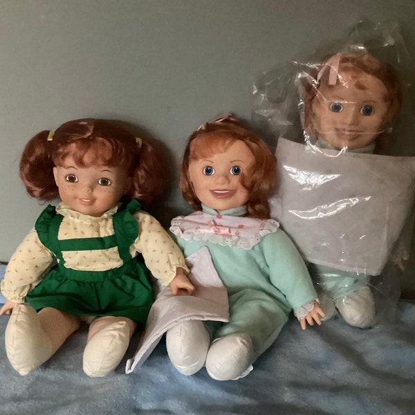 Northern Tissue Girl - Etsy