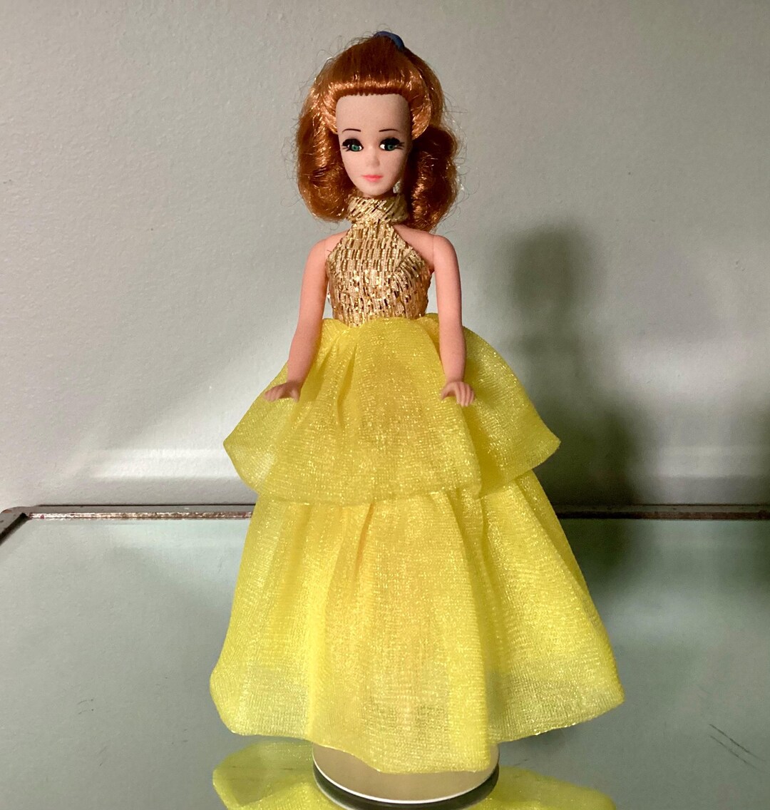Dawn Doll DAPHNE, Wearing Gold Glow Swirl Gown 0721, Rooted Red Auburn ...