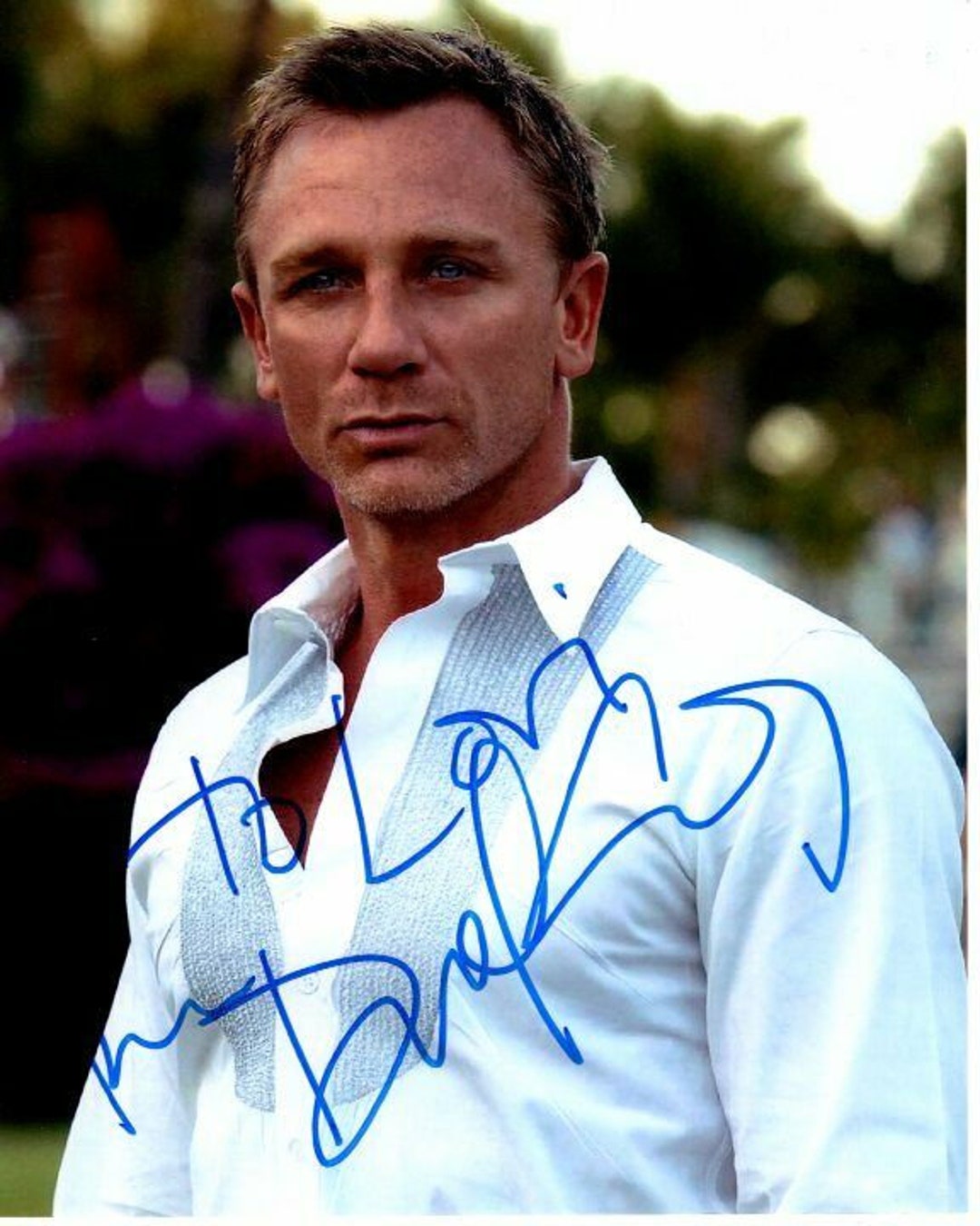 Daniel Craig Autographed Signed 8x10 James Bond 007 Photograph - to ...