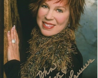 Vicki Lawrence Signed Autographed 8x10 Photo - Etsy