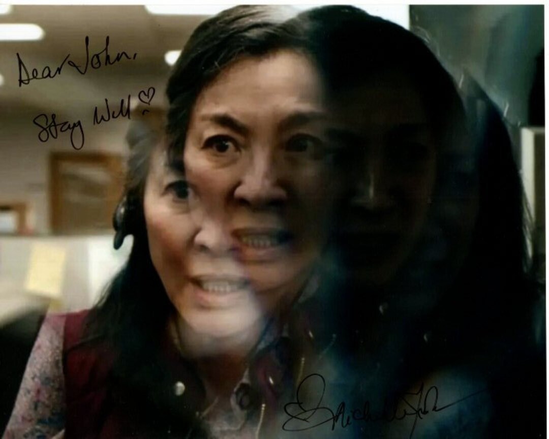 Michelle Yeoh Autographed Signed 8x10 Everything Everywhere All at Once ...