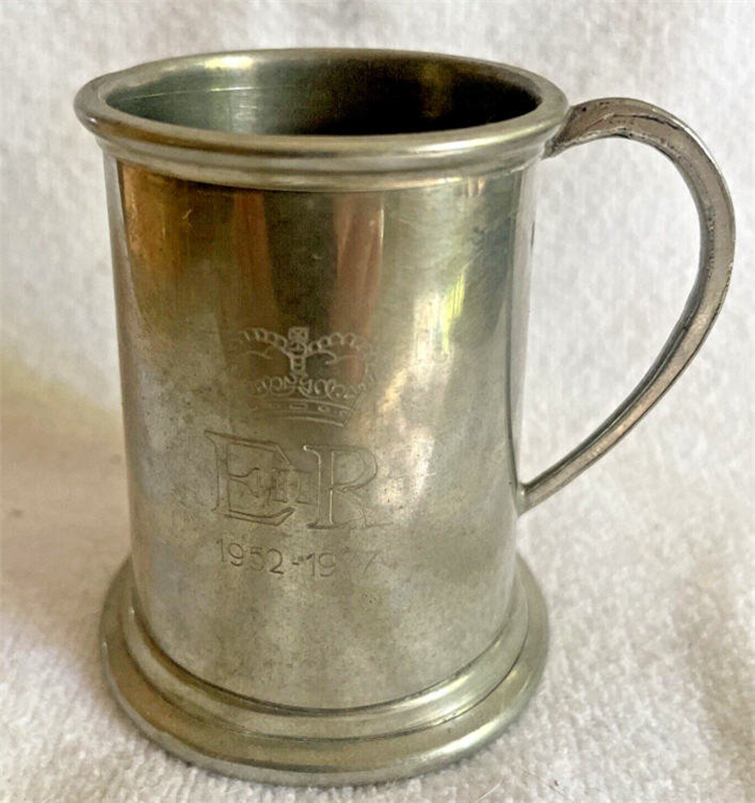 RARE! Sheffield Pewter Miniature Tankard Queen Elizabeth ER 25th Silver ...