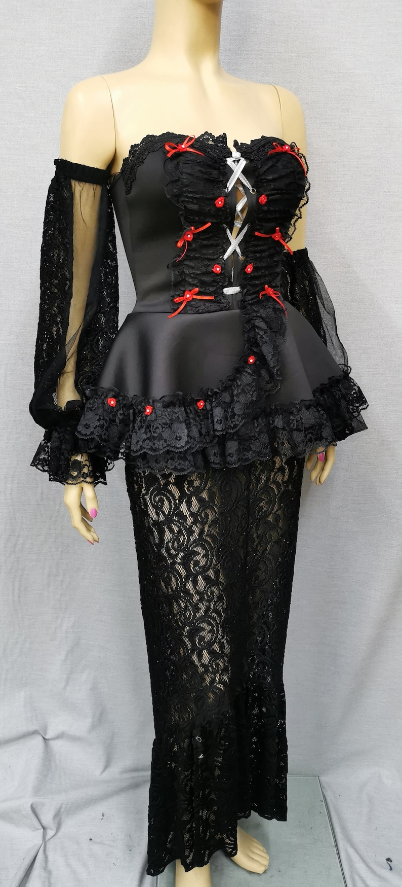 Victorian Lace Puffed Sleeves: Gothic Vampire Style for Open Dresses ...