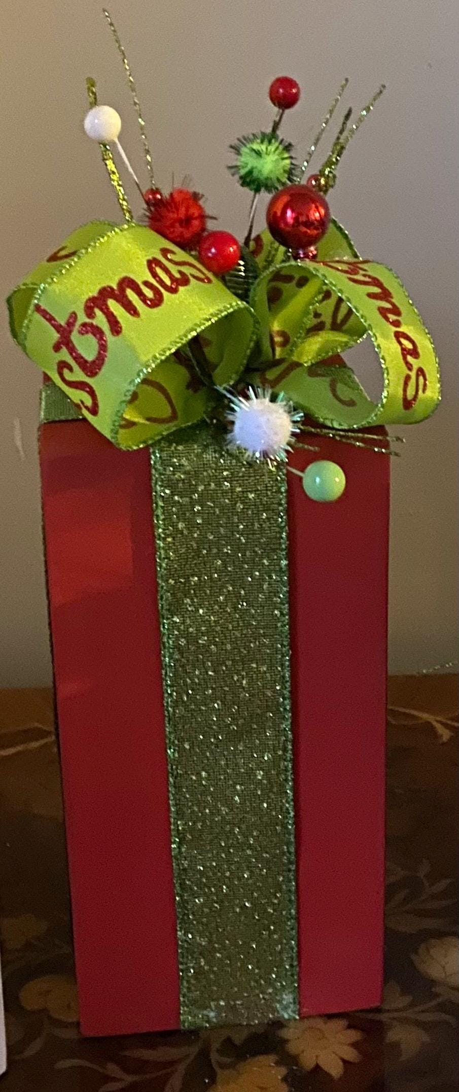 Wooden Grinch Christmas Presents: Decorative Block Set of 3 - Etsy