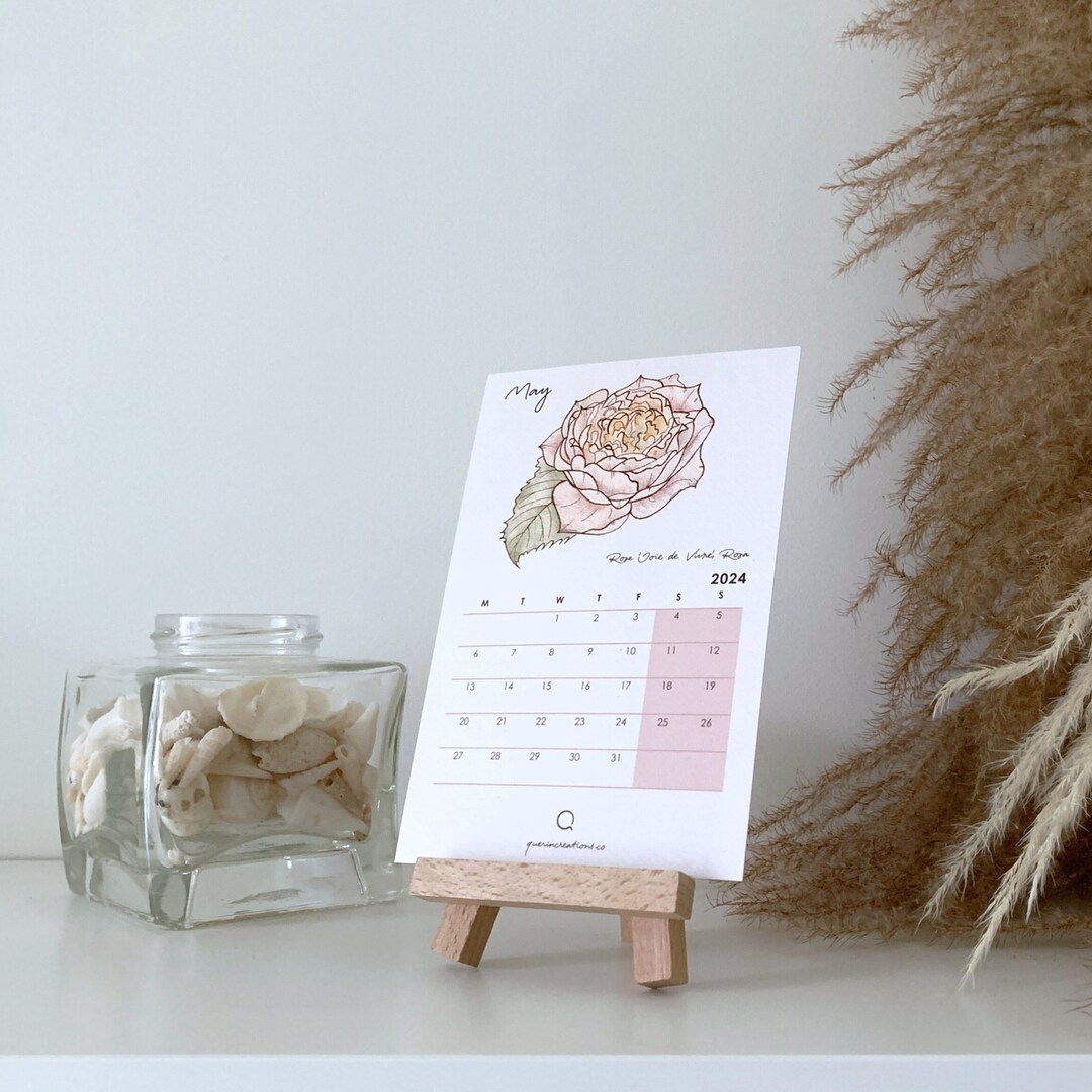 2026 / 2027 Desk Calendar With Botanical Fine Art Cards, Optional Wood ...