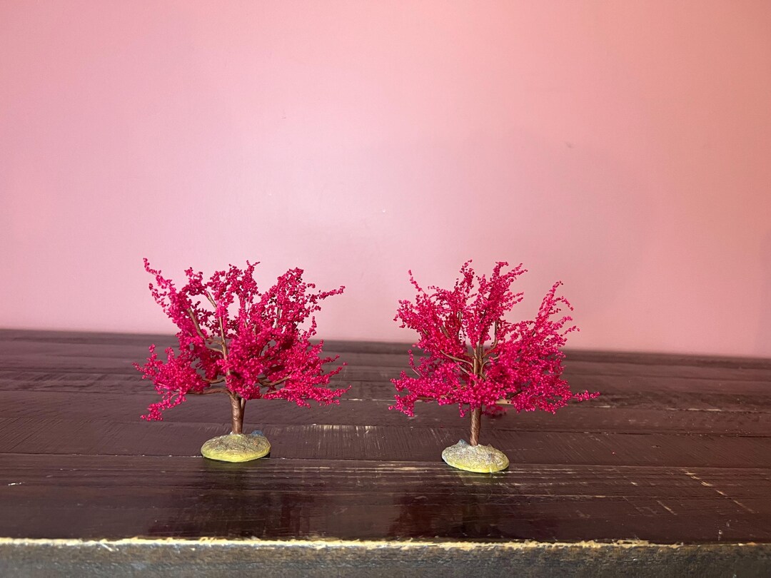 Lemax: Autumn Oak, Set of 2, Lemax Village Landscapes Series- RETIRED ...