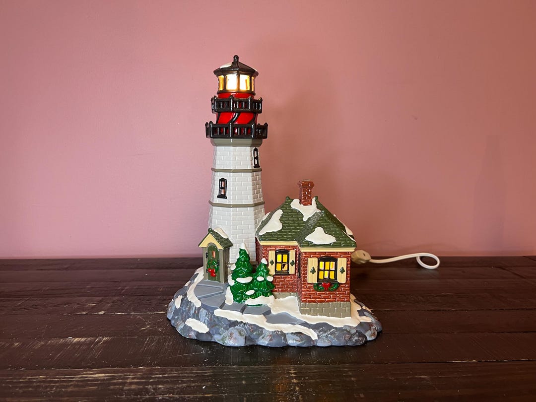 Dept 56- Christmas Cove Lighthouse; Snow Village, Department 56 RETIRED ...