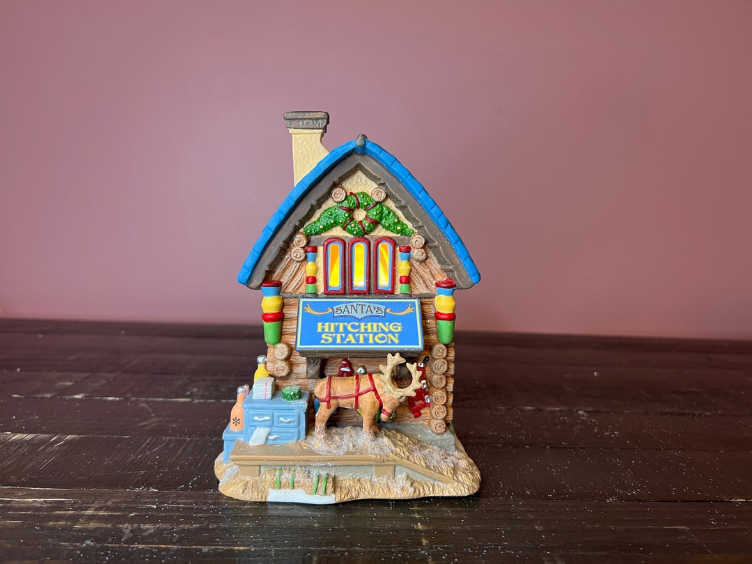 Dept 56: Santa's Hitching Station Limited Edition, North Pole Series ...