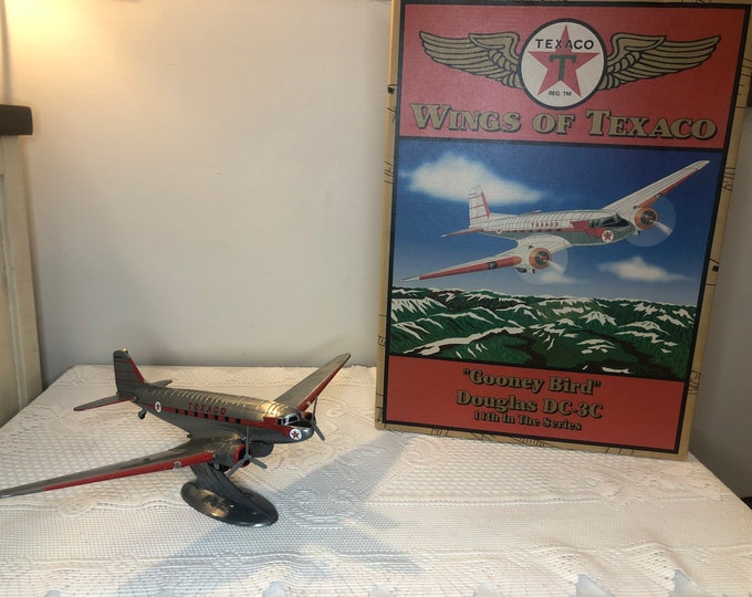 Vintage Texaco Douglas DC-3C ; Wings of Texaco Die Cast Metal Plane #11 ...