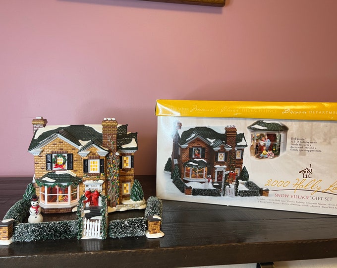 Dept 56: 2000 Holly Lane Gift Set -snow Village Series; Department 56 ...