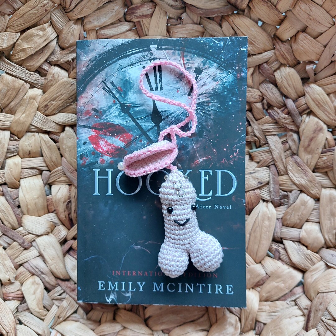 Gehaakte Willie Incl Piercing-vulva Boekenlegger - Etsy