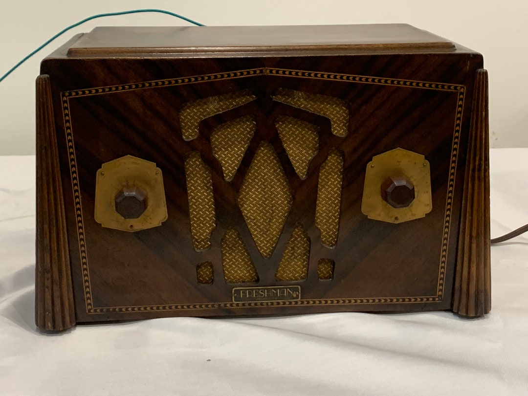 Freshman Radio Model 625 Made by Belmont - Etsy