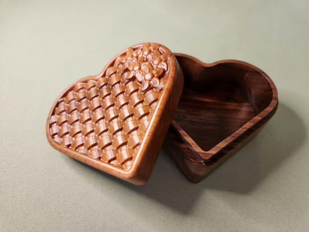 Cherry and Walnut Heart Box With Basketweave Engraved Design - Etsy