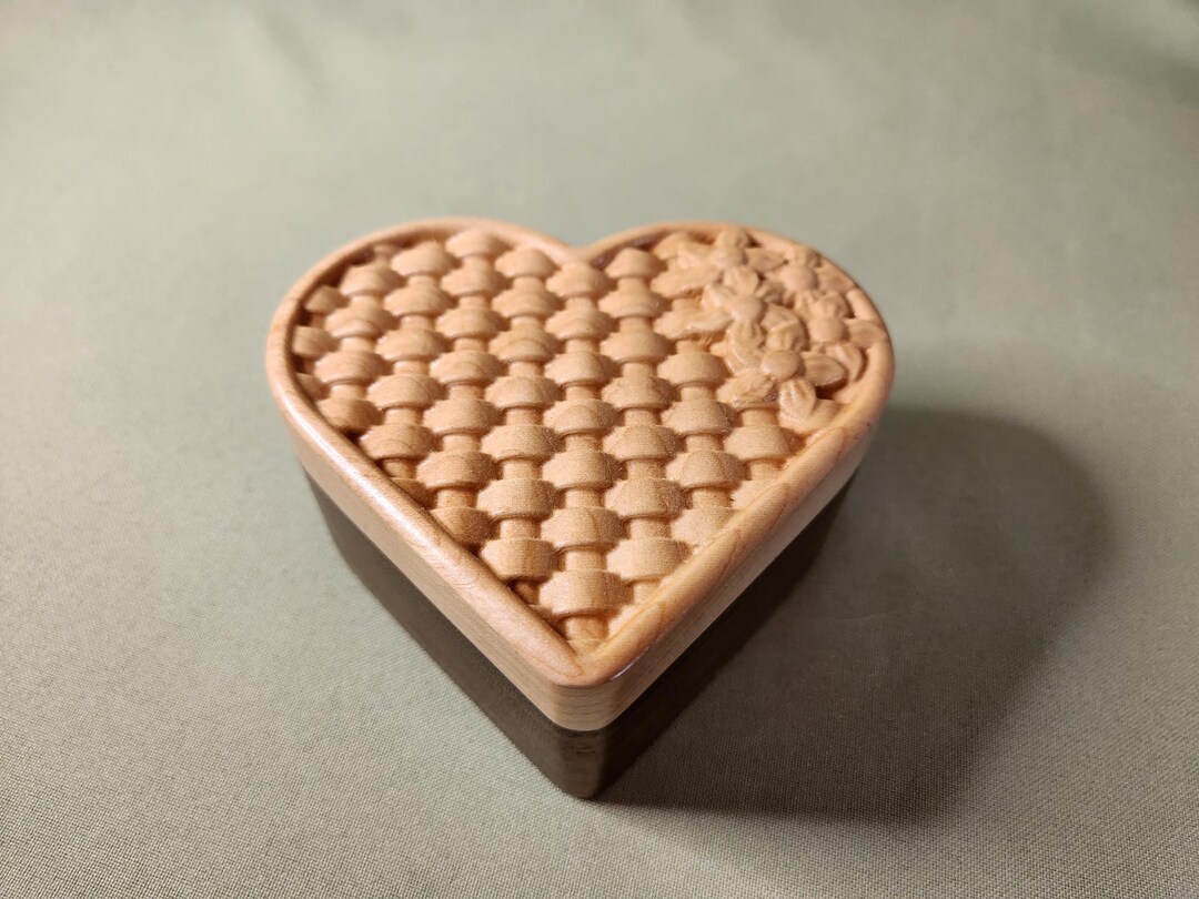 Maple and Walnut Basketweave Heart Box - Etsy