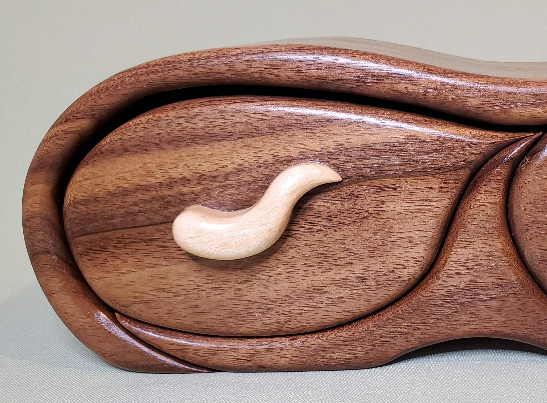 Walnut Bandsaw Box With Maple Handles and Two Drawers - Etsy