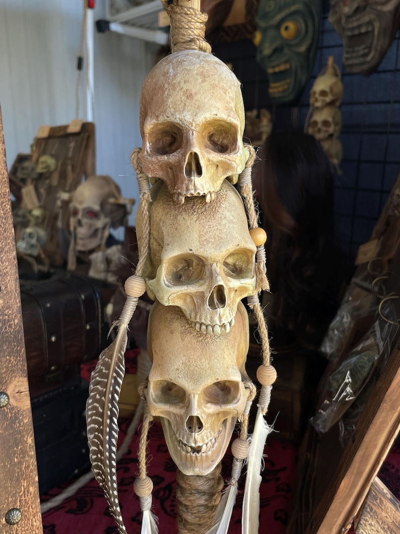 Headhunter Trophy Replica – 1/2 Scale Stacked Skulls Display - Etsy