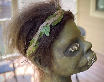 Single Female Shrunken Head Tiki Headhunter Christmas Ornament Tsantsa ...