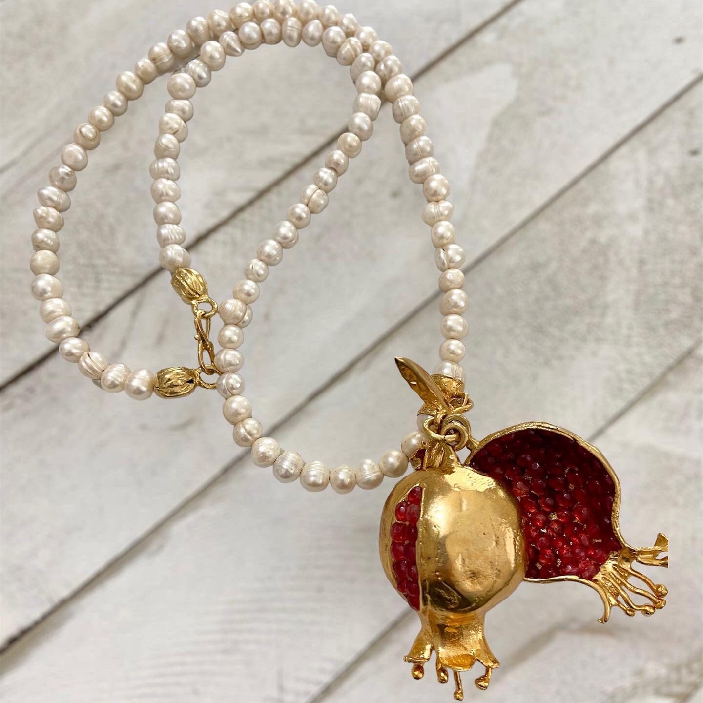 Pomegranate and Pearl Statement Necklace - Etsy