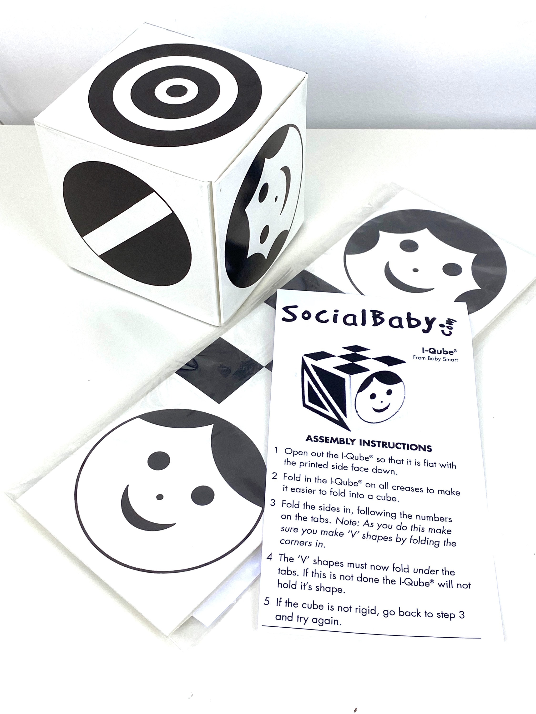 Black and White Visual Stimulation Box for Newborn Babies - Etsy