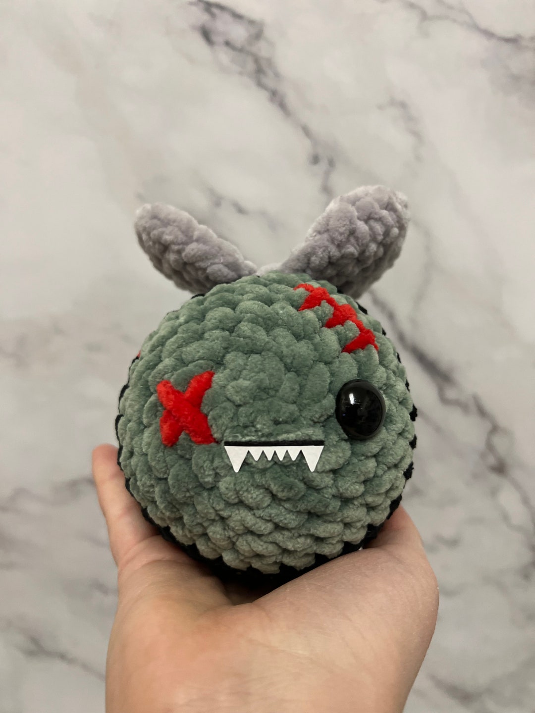 Crochet Zombee Plush – Halloween Amigurumi Bee - Etsy