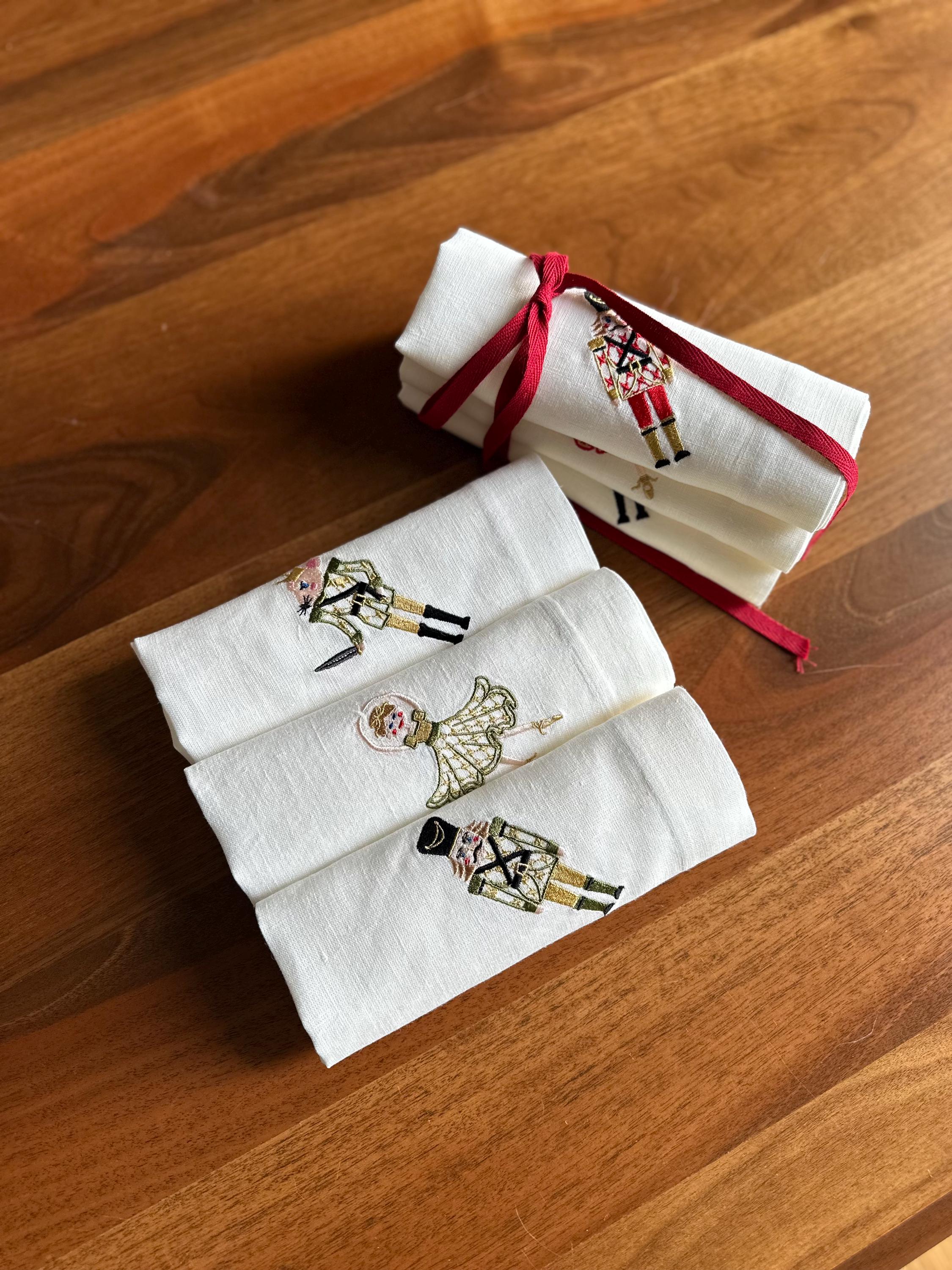 Embroidered Nutcracker Linen Napkins, Christmas Table Decor - Etsy