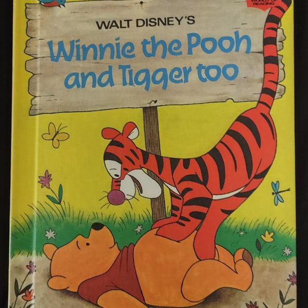 Winnie the Pooh Reading - Etsy