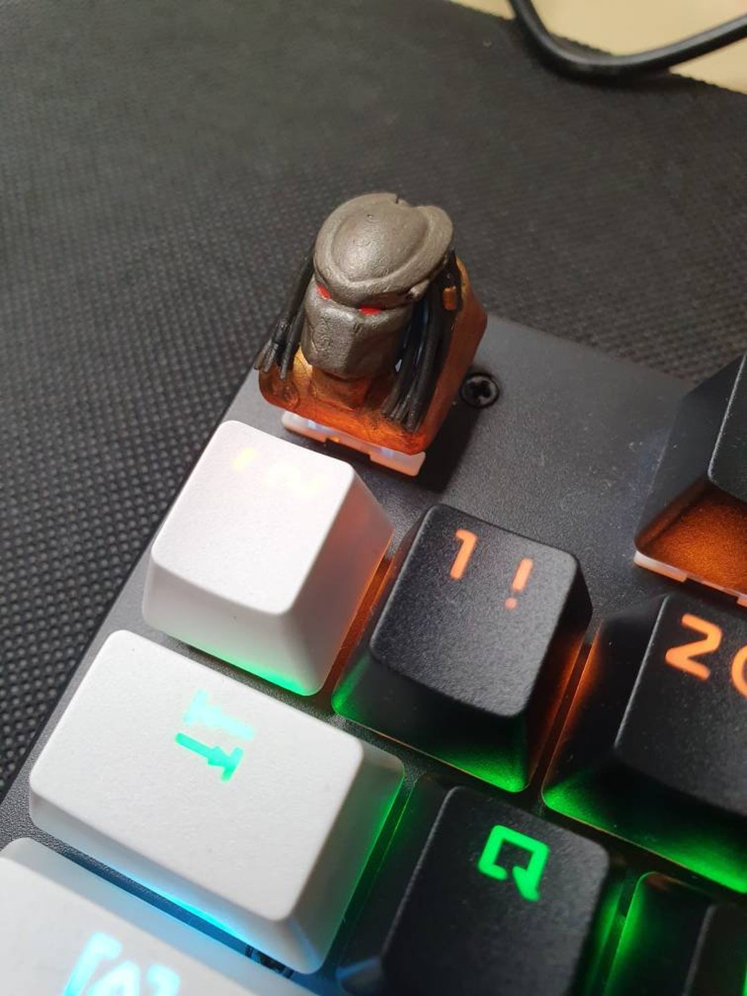 Artisan Custom Keycaps Keyboard the Predator Monster Alien - Etsy
