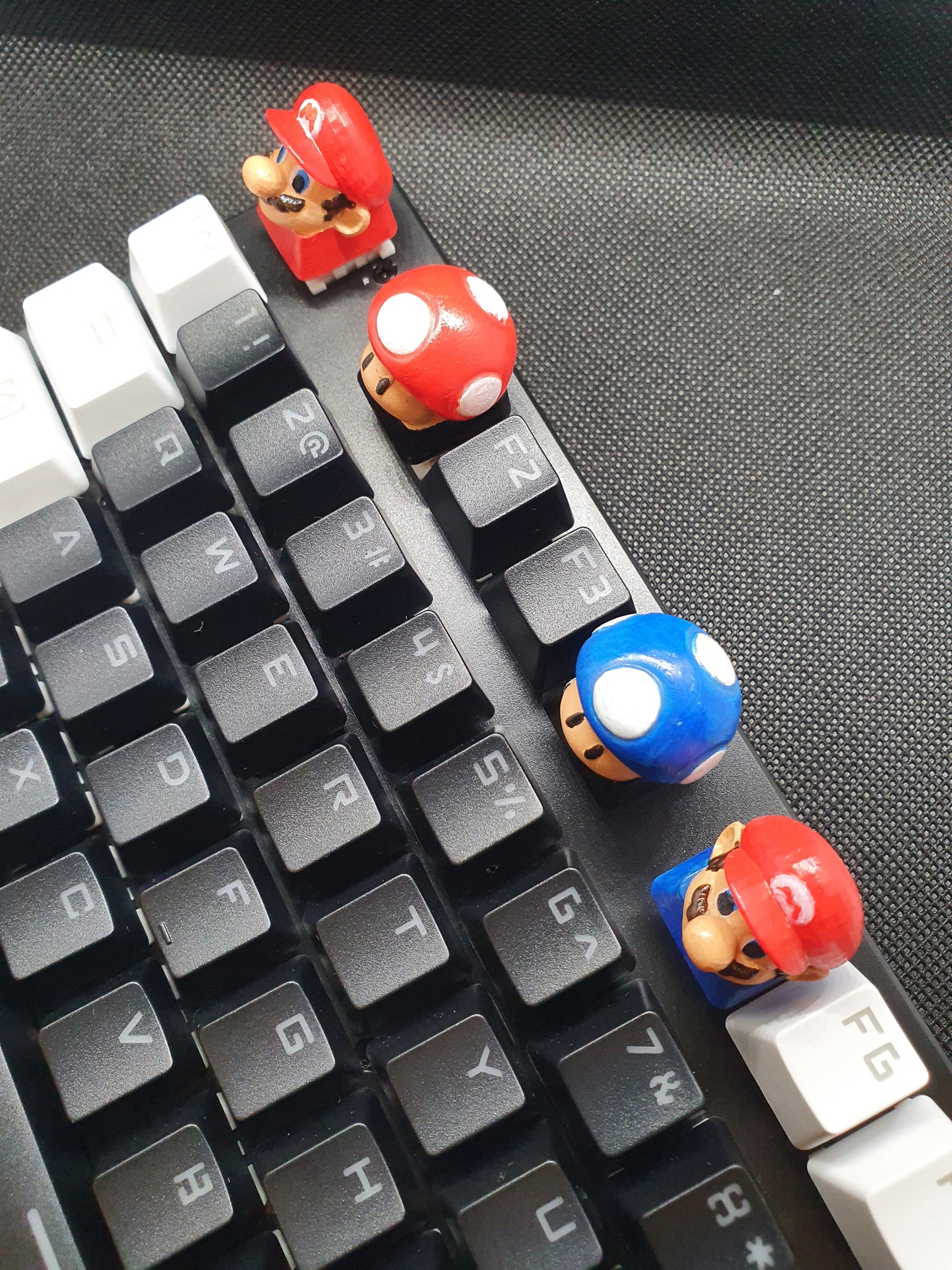 Artisan Custom Keycaps Keyboard Super Mario Nintendo Mush Room Red Blue ...