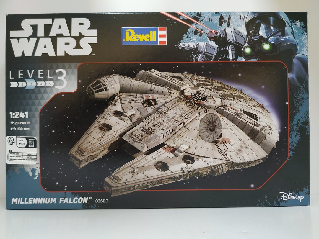 Star Wars Millennium Falcon Replica Cockpit Moving Radar Antenna ...