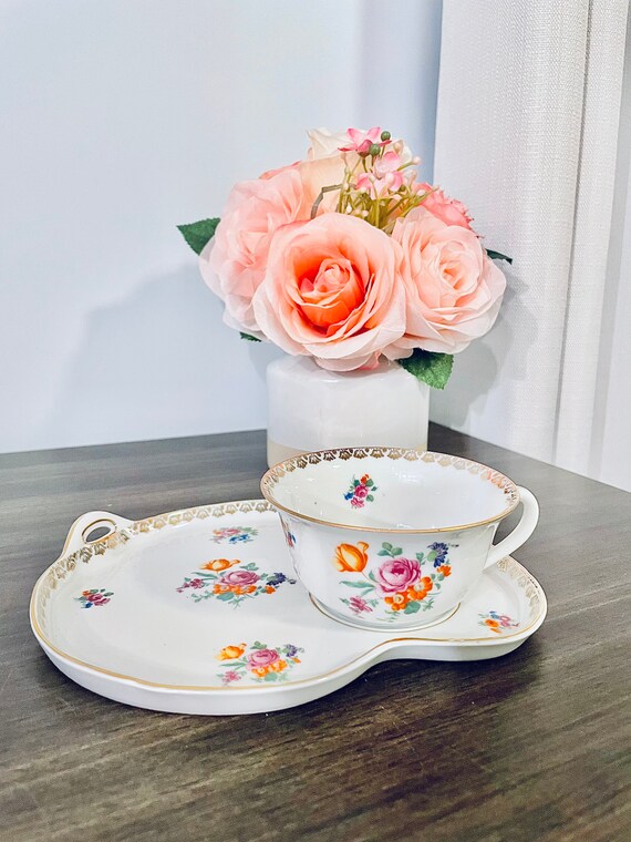 Beautiful Vintage Made in Czechoslovakia Tea Cup Set With | Etsy