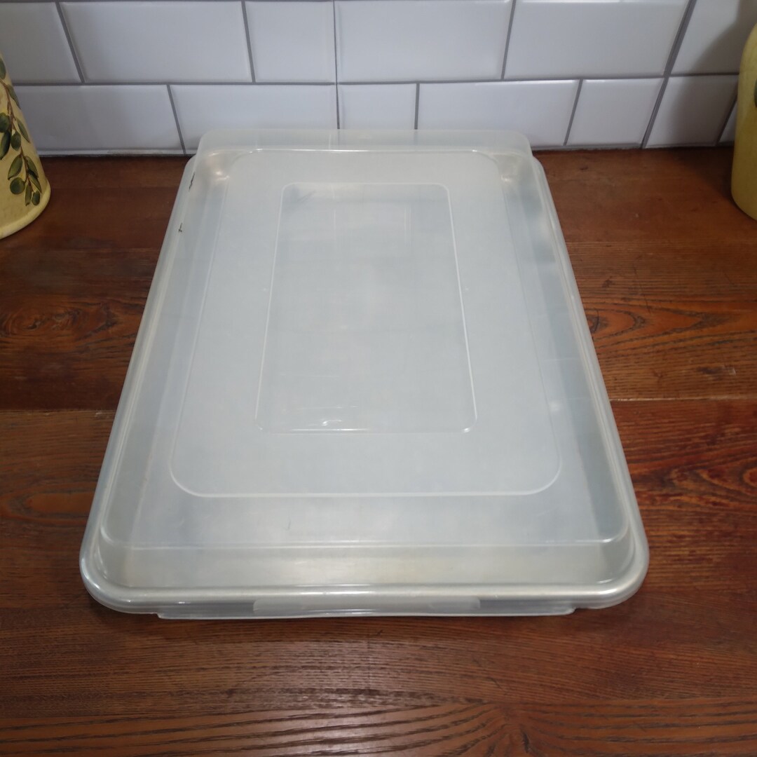 Nordic Ware Aluminum Bakers Half Sheet Pan With Lid Model N7800, 13 X ...
