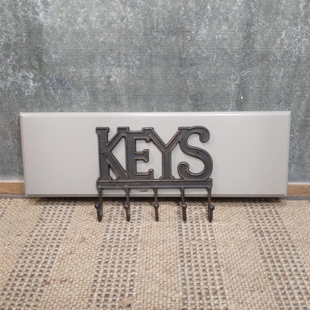 Vintage Rustic Key Holder, Wooden Wall Plaque Decor, Five Hook Metal ...