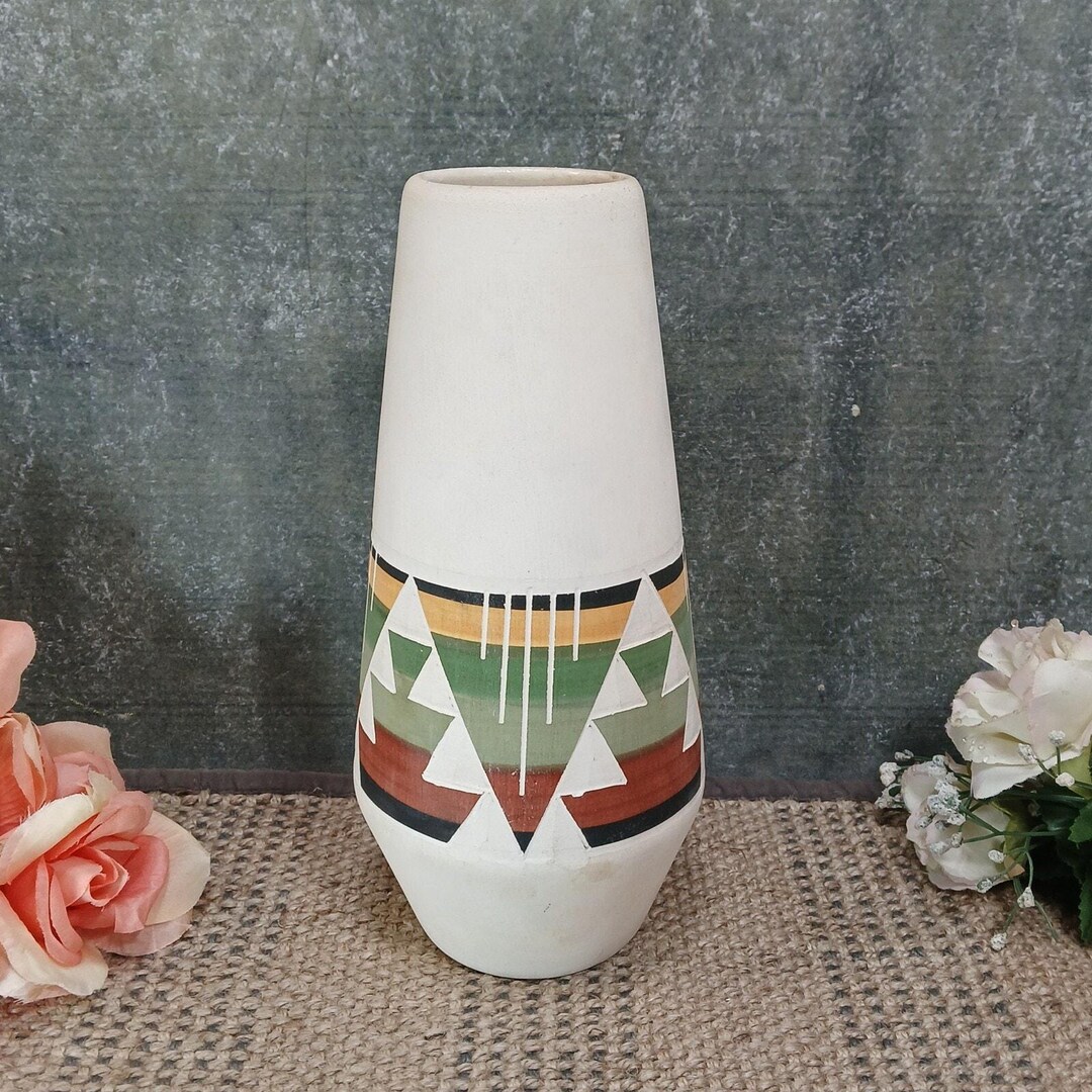 Vintage Native American Indian Sioux Tribe Art Pottery Vase Signed by ...