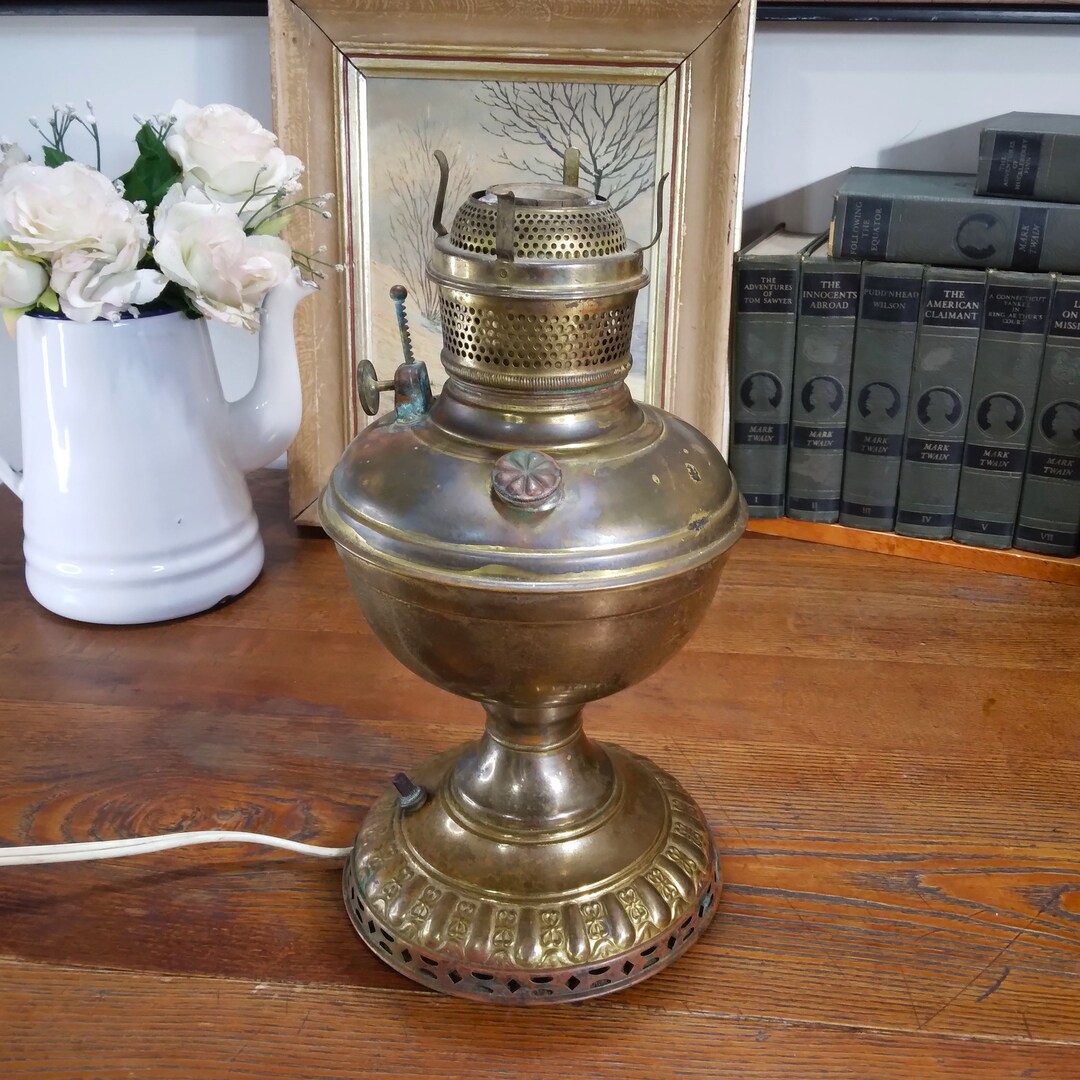 Vintage Brass Kerosene Lamp Electrified Electric Table Lamp Gold Tone ...