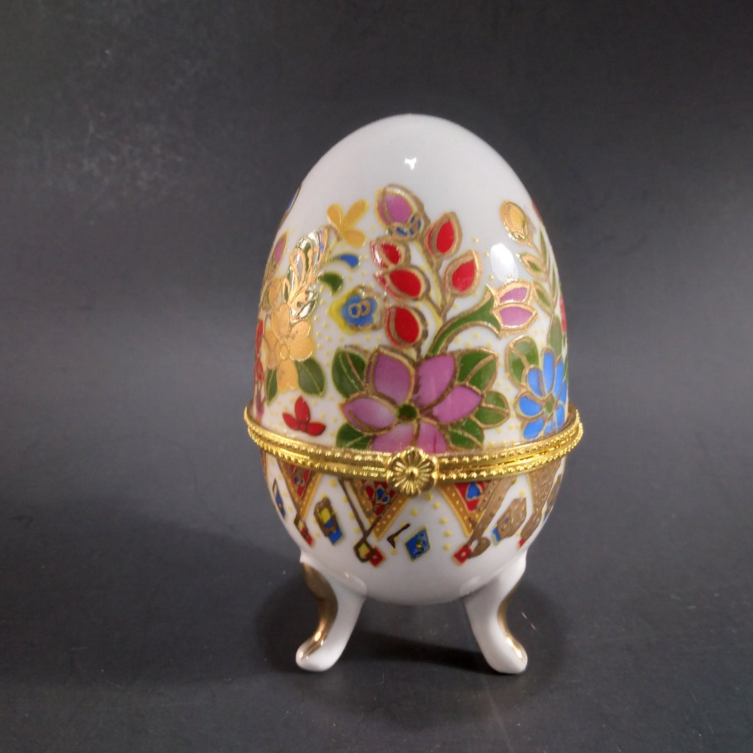 Hinged Ceramic Egg Flower Floral Painted Footed Trinket Box Gold Tone ...