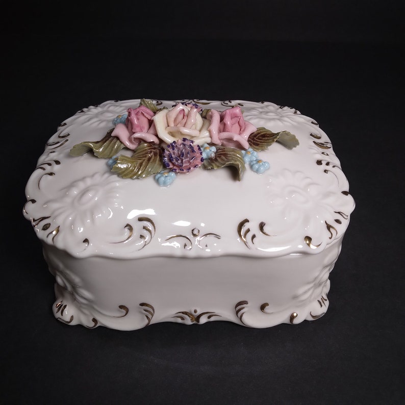 Rose Floral Trinket / Jewelry Box, Gold Scroll Accents, Vintage Reina ...