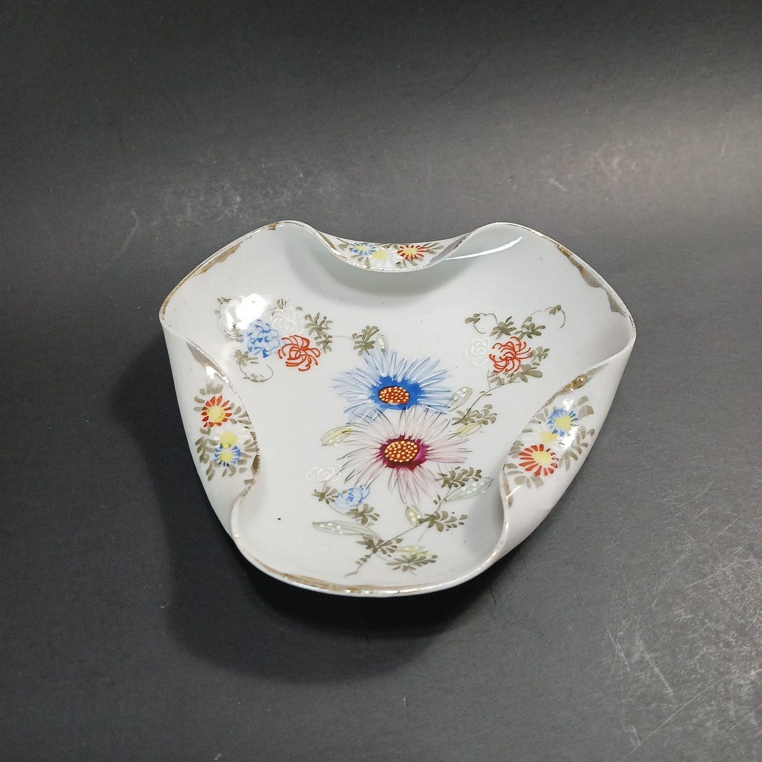 Vintage Small Porcelain Triangle Trinket Dish With Curled Rims, Asian ...