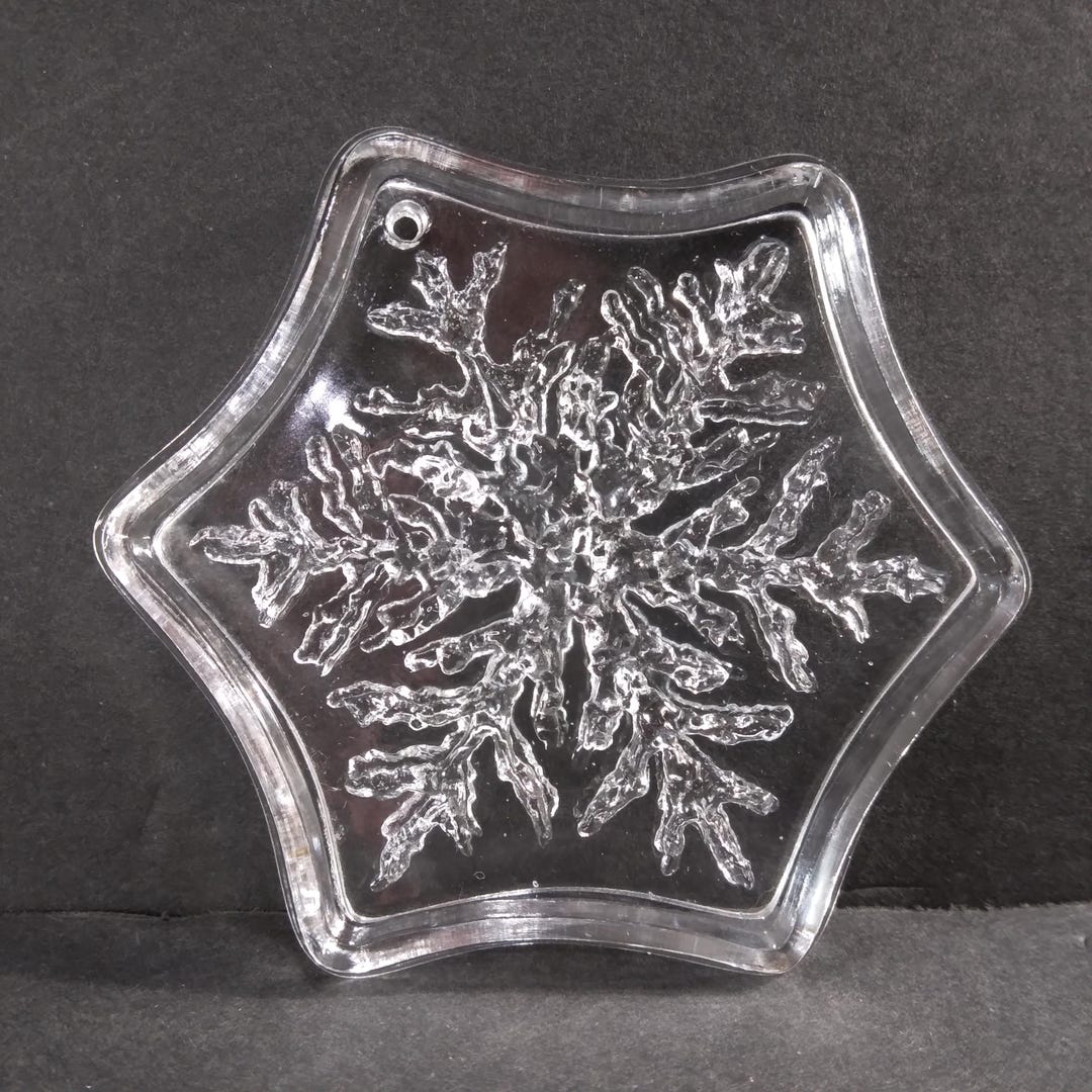 Clear Embossed Crystal Glass Snowflake Christmas Tree Ornament, 3.5 ...