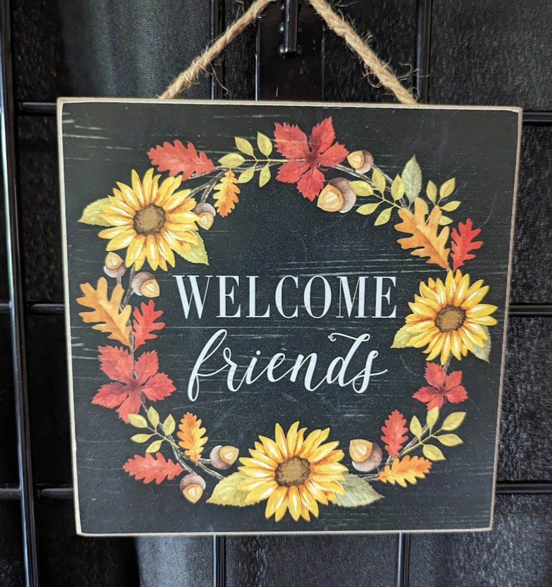 Wood Welcome Friends Sign With a Rope Hanger Wall Decor - Etsy