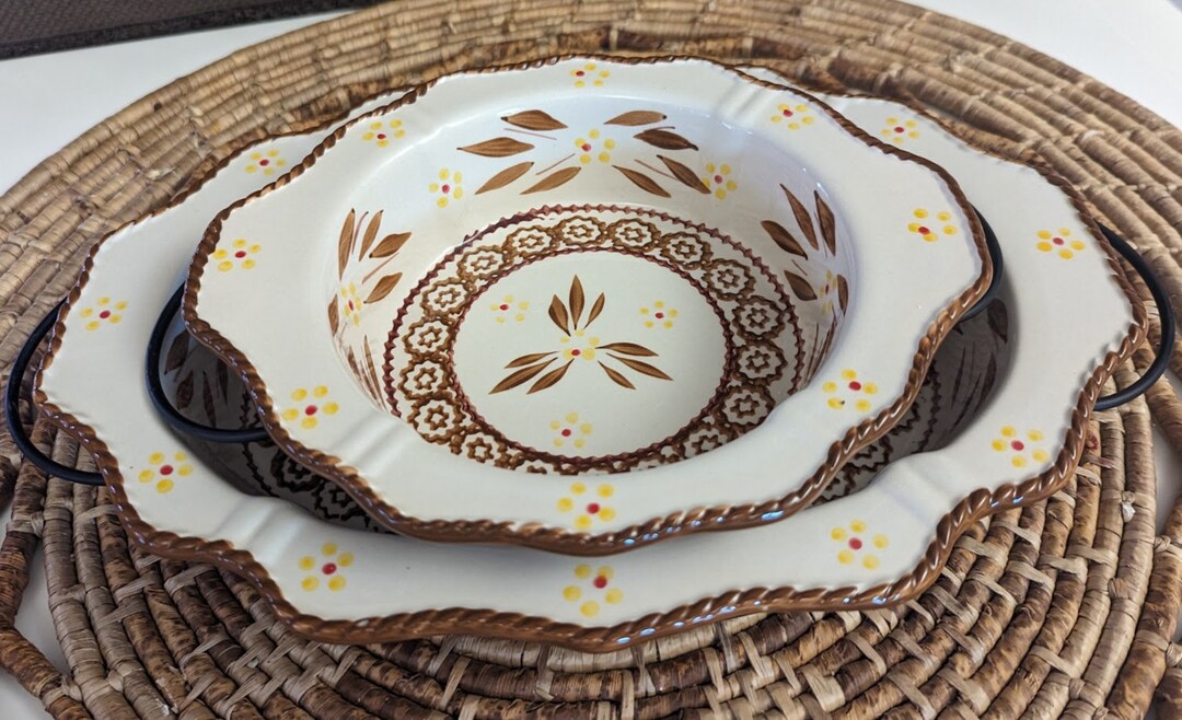 TEMPTATIONS Set of Two Nesting Ceramic Casserole/baking/serving Dishes ...