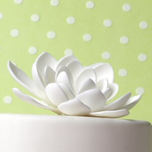 Lotus Sugar Flower Cake Topper | Gum Paste Flowers for Cake Decorating ...