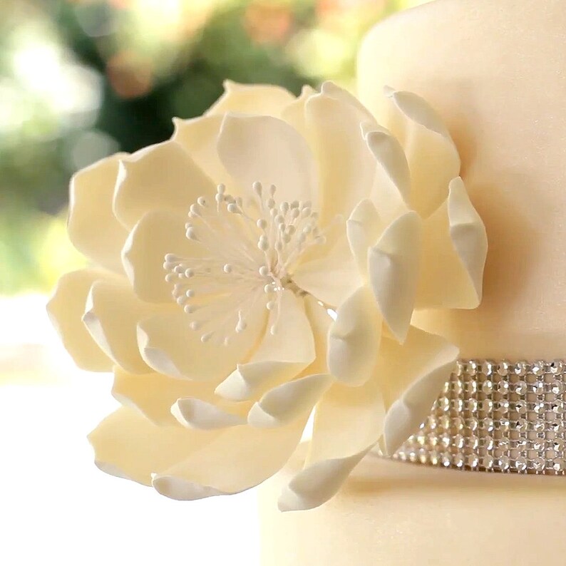 Dahlia Sugar Flower Cake Topper | Gum Paste Flowers for Cake Decorating ...