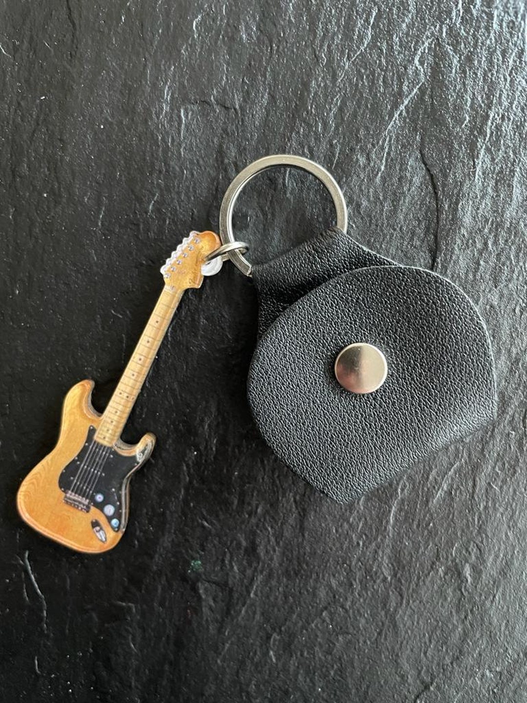 Fender Stratocaster Electric Guitar Keychain With Pick Holder and 3 ...