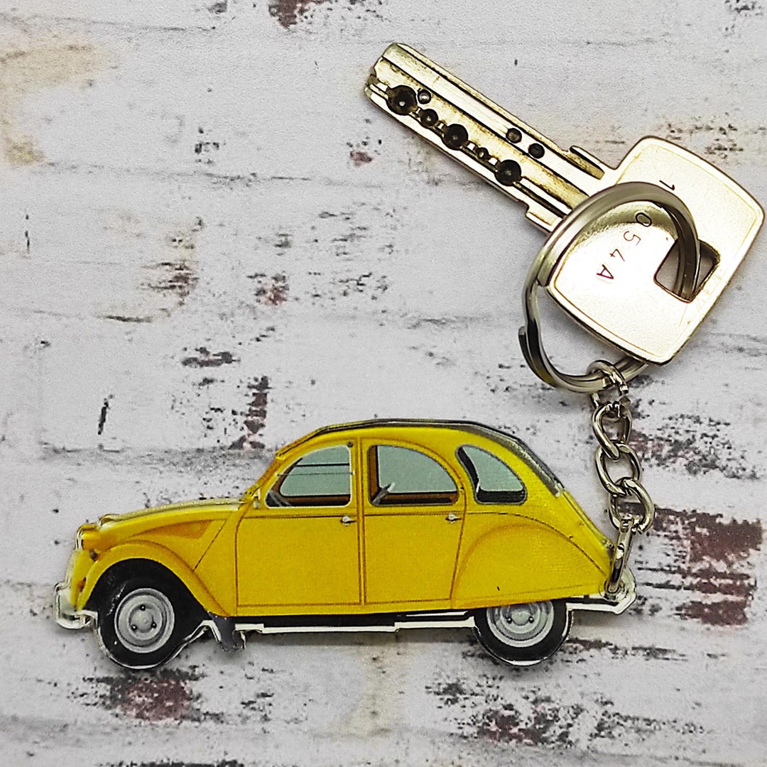 Vintage 2CV Yellow Car Keychain Retro Automobile Gift Idea Citroën 2 CV ...