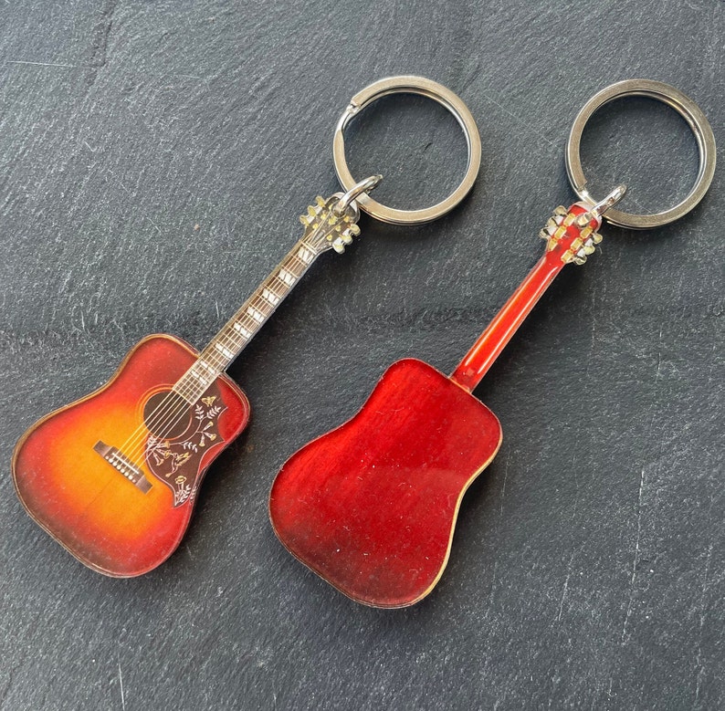 Gibson Hummingbird Acoustic Guitar Keychain With or Without Pick Holder ...