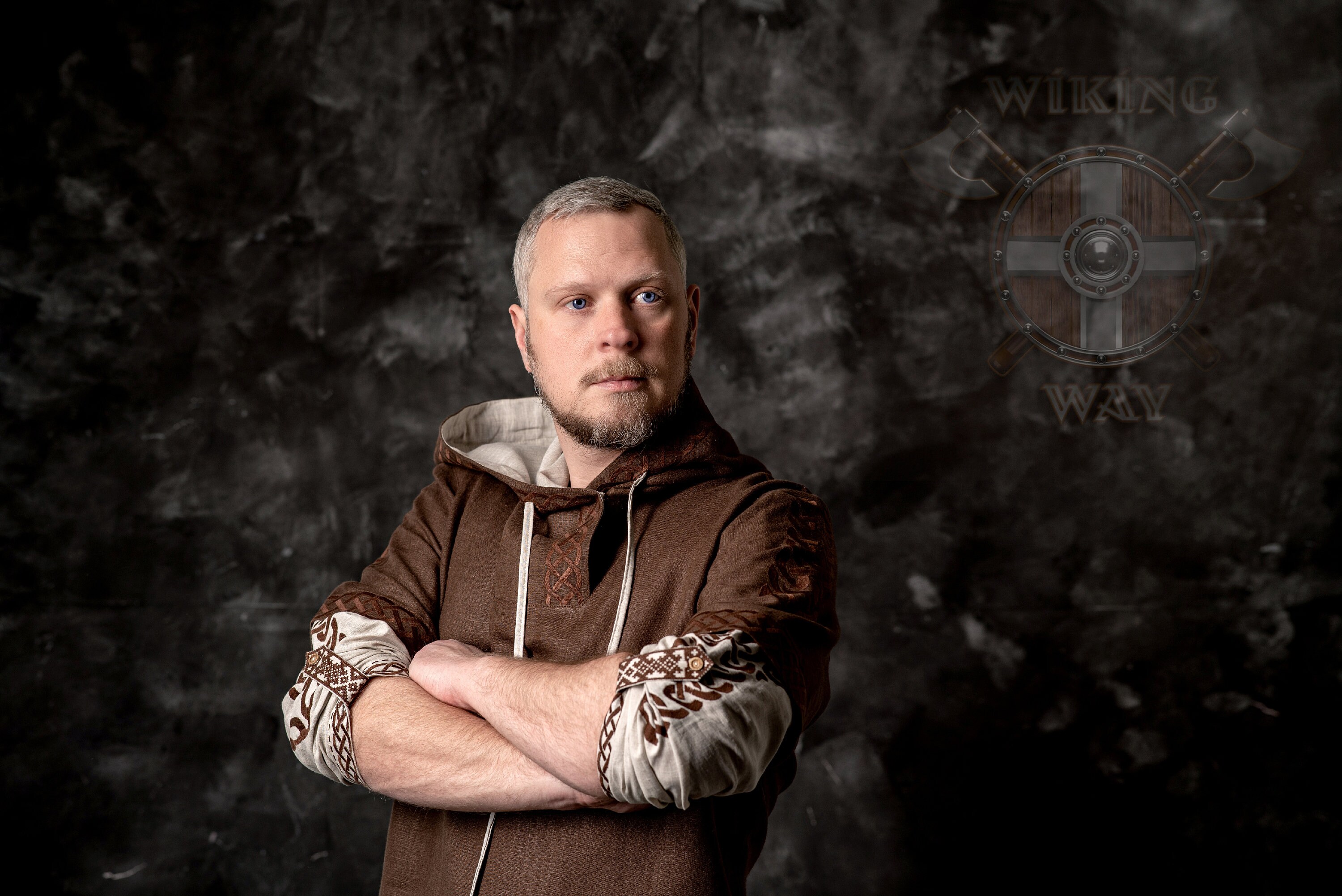 Tunic "king OF Valhalla" - Etsy